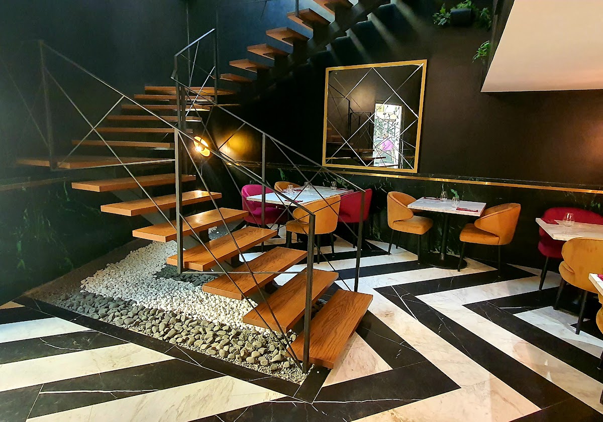 NOSTRA RESTAURANT – CUCINA TIPICA